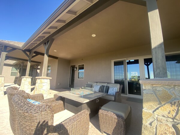 Wine Country Chateau - Fairfield, CA