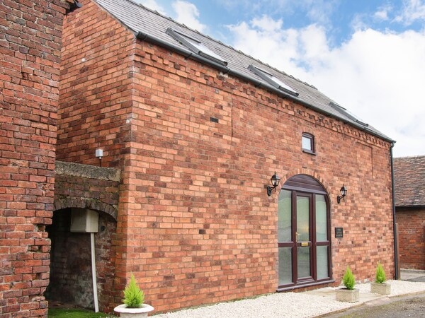 The Little Beehive, Pet Friendly, With Hot Tub In Abberley - Bewdley