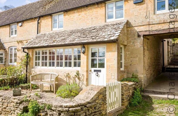 Willow Cottage, Family Friendly In Bourton-on-the-water - Bibury