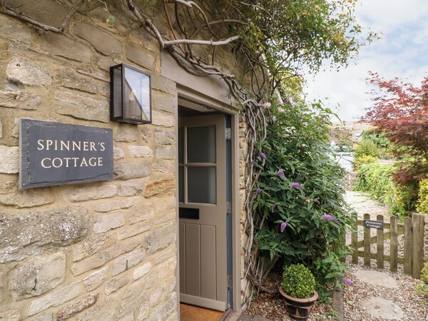 Spinners Cottage, Pet Friendly, With Open Fire In Stow-on-the-wold - Kingham