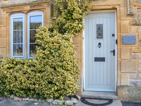 Green Pump Cottage, Family Friendly, With Open Fire In Blockley - Moreton-in-Marsh