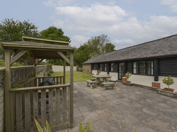 Long Linney, Pet Friendly, Character Holiday Cottage In Bideford - Bideford