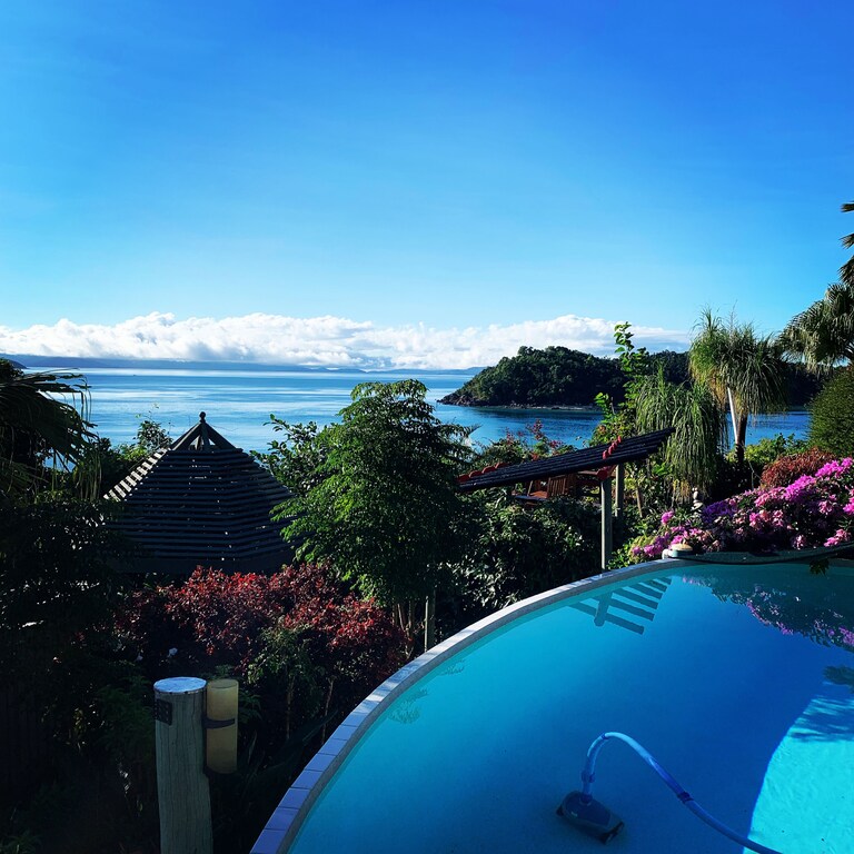 Mermaids Beach Vacation Rentals Villa Rentals And More Vrbo