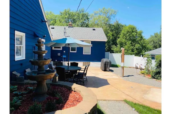3bdr Home, Super-clean, Cozy Backyard, By Westends - Edina