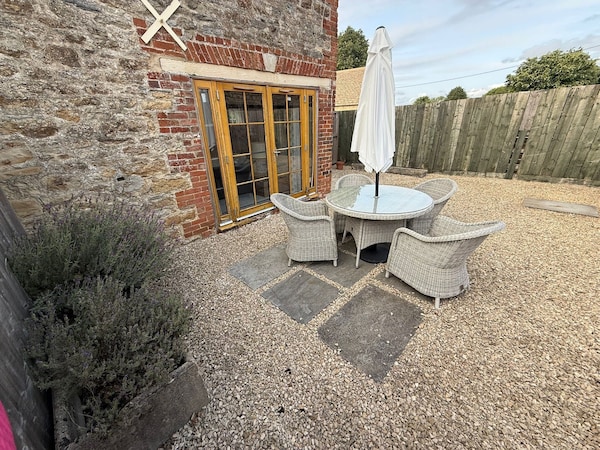 Charming Atmospheric Cotswold Cottage - Lechlade