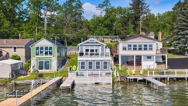 Petit Retreat: The Sweetest Thing On Cayuga Lake! - Seneca Falls, NY