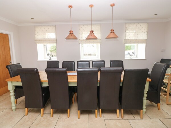 12 Malthall, Pet Friendly, With Open Fire In Llanrhidian - Llangennith