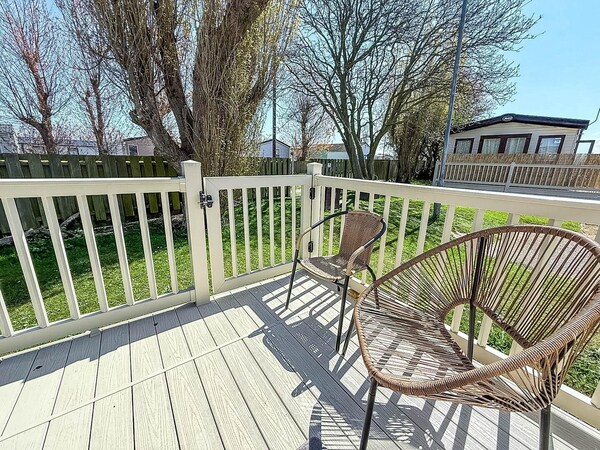 Beautiful 8 Berth Caravan At California Cliffs Nearby Scratby Beach Ref 50011kc - Caister-on-Sea