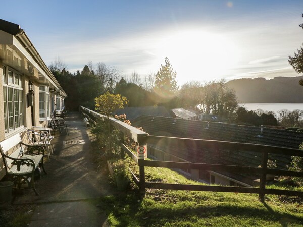 Lake View, Character Holiday Cottage In Windermere - Windermere