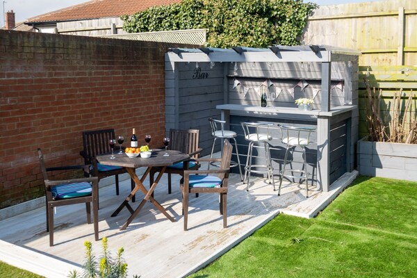 4 The Birches - Sleeps 8 Guests  In 4 Bedrooms - Aldeburgh
