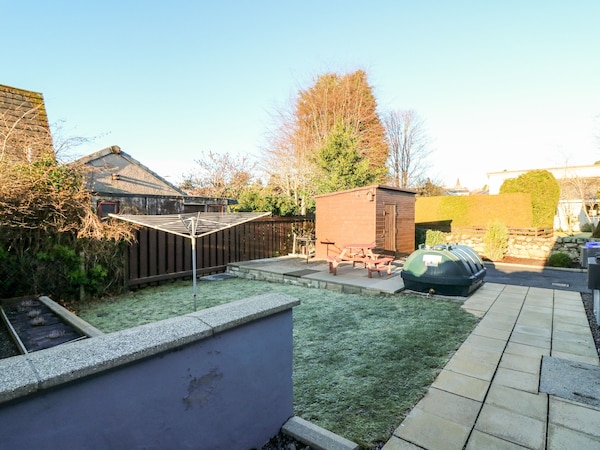 10 Annesley Park, Family Friendly, With A Garden In Torphins - Aboyne