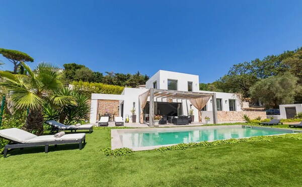 La Magnifiquepiscine/spacieux/paisible - Mandelieu-la-Napoule