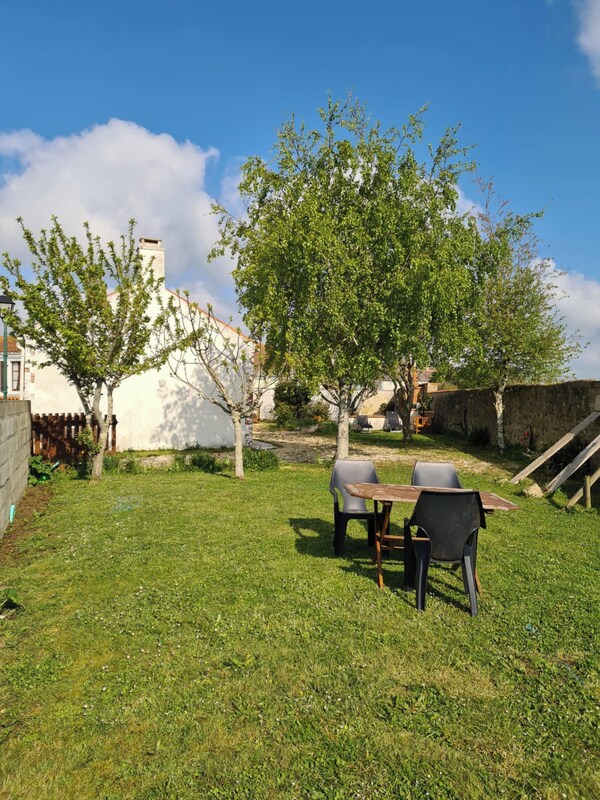 Homerez - House In Saint-michel-en-l'herm - Île de Ré