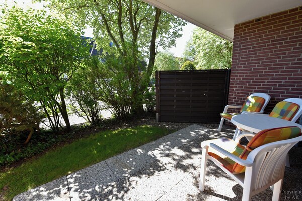 Komfortabel Modernisiertes 2-raum-appartement Im Erdgeschoss Haus Luv - Cuxhaven
