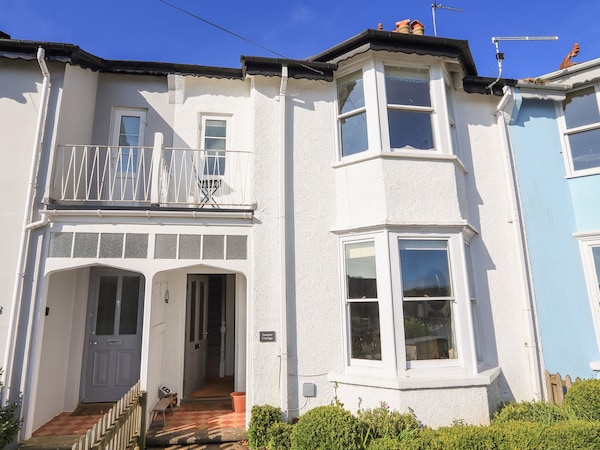 Juniper Cottage, Pet Friendly, With A Garden In Dartmouth - Dartmouth