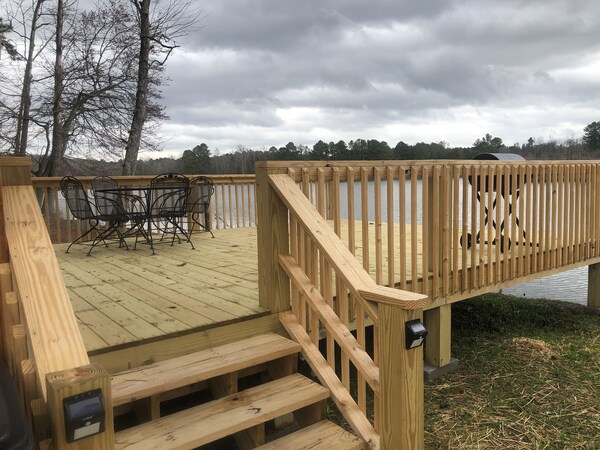 Lakeside Cottage , Fish From Your Back Deck! - Dalton, GA
