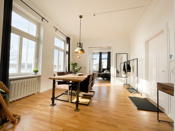 Altbauwohnung Mit Panorama Schleiblick, Balkon Und Kamin Im Herzen Von Schleswig - Schleswig