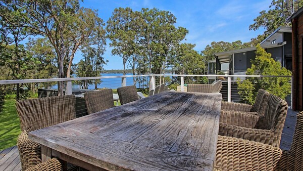 Home By The Cove - Charming Riverfront Cottage - ポート・ステファンズ