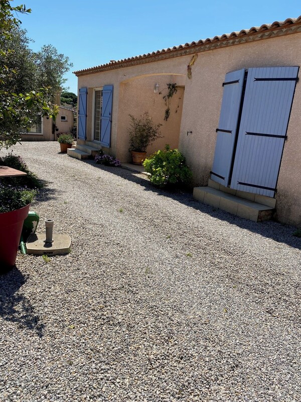 Les Favières. Gîte Climatisé, Piscine. Wifi, Parking.  Mer 15min.  Cœur Vignoble - Marseillan