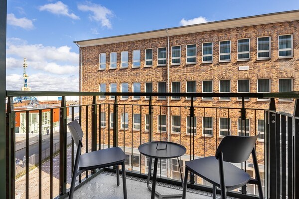 Stylish Harbor Apartment In A Top Location With Balcony And Use Of The Sauna Area - - Wismar