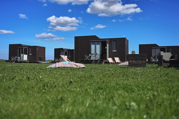 Sustainable Overnight Experience In The Green Tiny House Nature On The North Sea - Carolinensiel