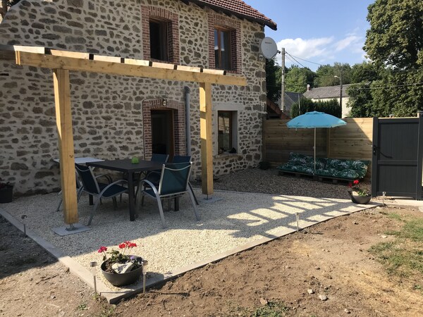 Gite W/ Private Lake - 80acres/naturetrails/petsok - Creuse