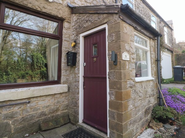 Magdala, Pet Friendly, Character Holiday Cottage In Buxton - Buxton