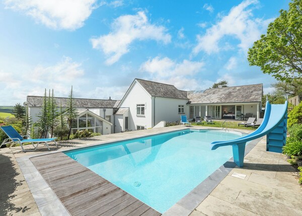 Landers Field, Family Friendly, With Pool In Rock - Padstow