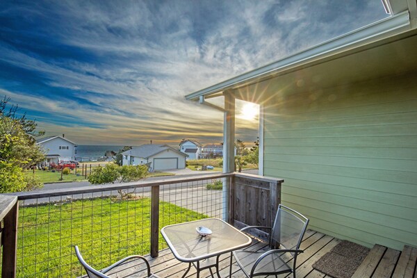 Shelter Cove Ocean View Retreat With Hot Tub And Sauna - Shelter Cove, CA