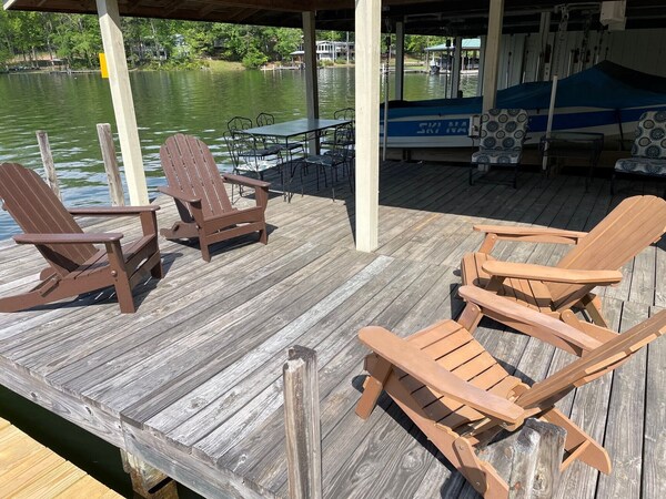 Vacation Getaway On Lake Martin Only 35 Minutes From Auburn - Dadeville, AL