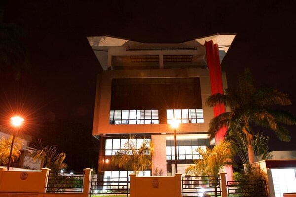 Executive Newly Built 2bedroom Service Apartment - 아크라