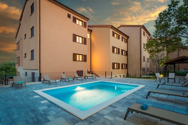 Modern Apt, Shared Pool, Sea View - Cesare 5 - Medulin