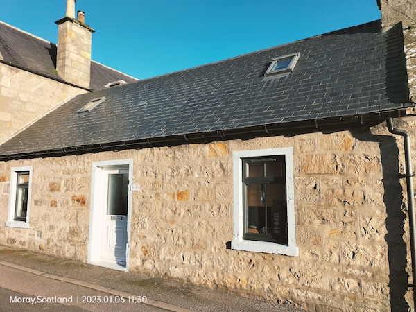Lossiemouth Holiday Cottage Bethany By The Sea - Lossiemouth