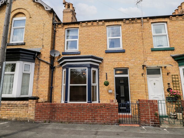 89 Caledonia Street, Pet Friendly, With A Garden In Scarborough - スカボロー