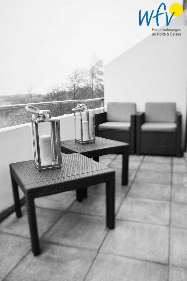 Moderne Ferienwohnung Mit Zwei Separaten Schlafzimmern Und Balkon! - Borkum