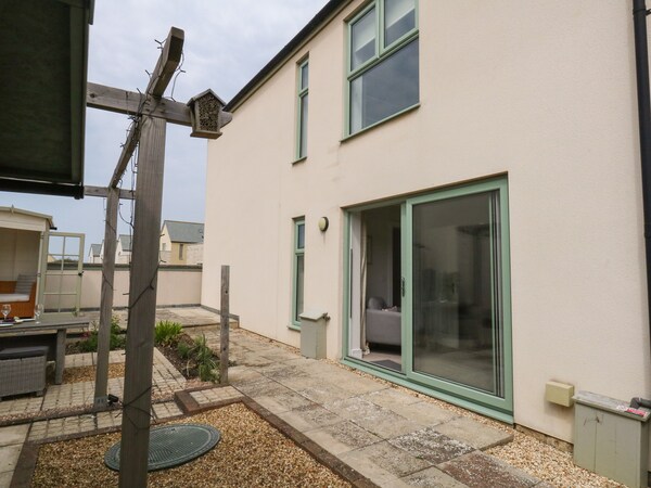 Pebbles Reach, Pet Friendly, Country Holiday Cottage In Fortuneswell - Weymouth