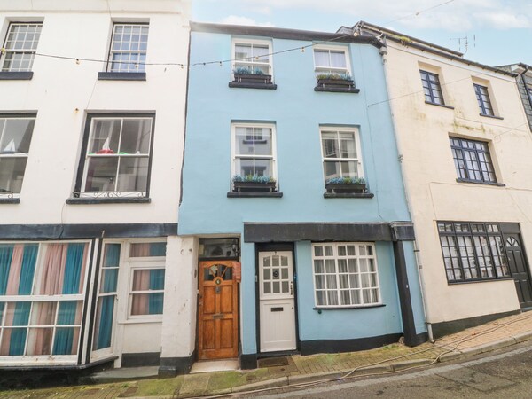 Harbour Cottage, Pet Friendly, With A Garden In Ilfracombe - 伍拉科姆