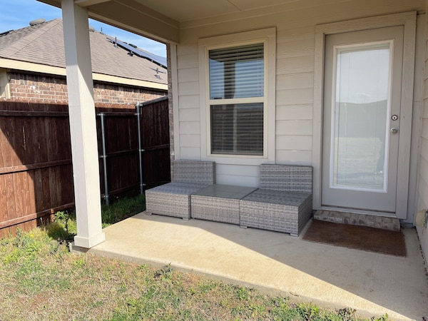 Spacious 4-bedroom Retreat With High-speed Wifi And Tranquil Ambiance - Frisco
