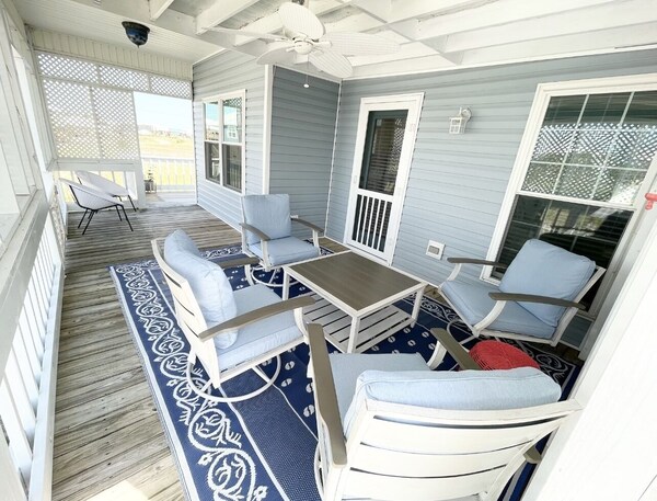 Bright Dauphin Island Home With Unobstructed Gulf View Out The Front Door! - Florida