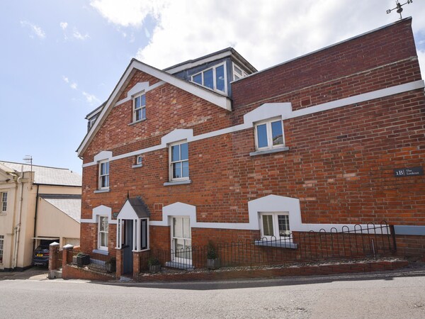 The Lookout, Pet Friendly, Luxury Holiday Cottage In Lyme Regis - Lyme Regis