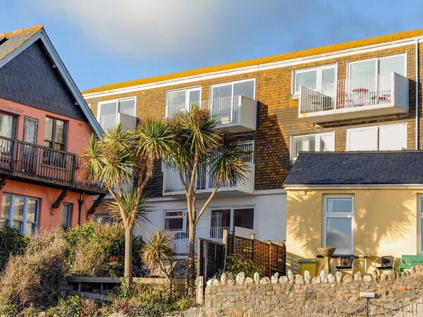 1 Bay View Court, Family Friendly In Lyme Regis - Lyme Regis