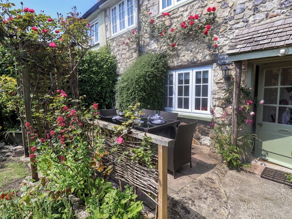 Hope Cottage, Pet Friendly, Luxury Holiday Cottage In Beer - Branscombe
