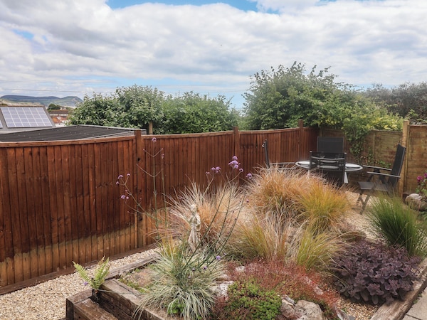 Bay View, Pet Friendly, Country Holiday Cottage In Lyme Regis - Lyme Regis