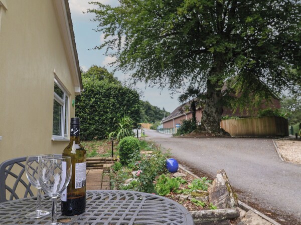 39 Fernhill Heights, Pet Friendly In Charmouth - Charmouth