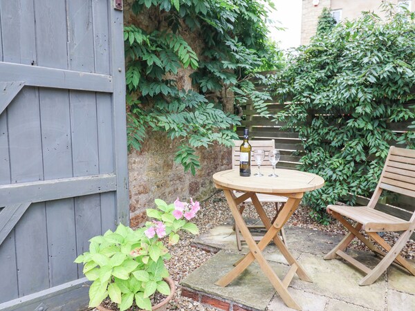 The Stone Barn, Romantic, Luxury Holiday Cottage In Bridport - Burton Bradstock