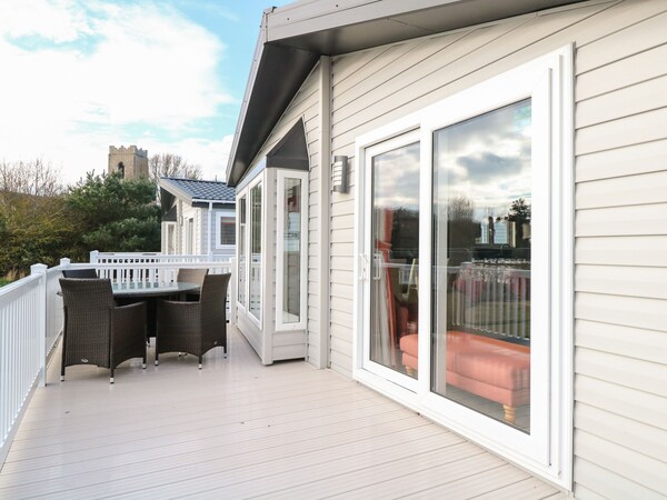 Broadland Sands Lodge, Family Friendly, With Pool In Corton - Great Yarmouth