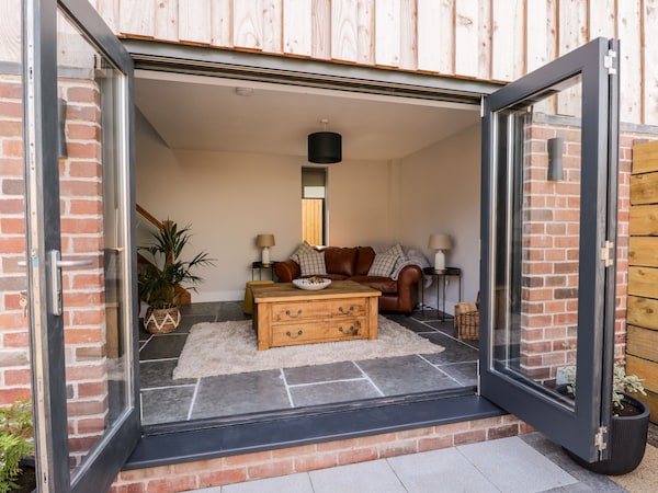 Little Lugg, Romantic, Character Holiday Cottage In Hereford - Hereford