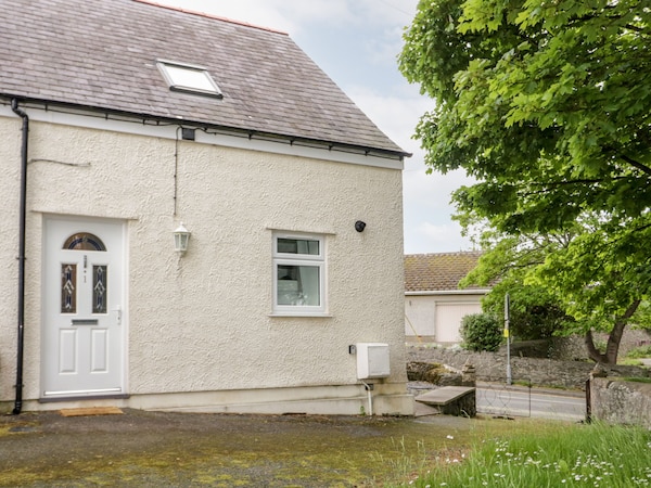 1 Old Kingdom Hall, Pet Friendly, Character Holiday Cottage In Amlwch - 安格爾西島