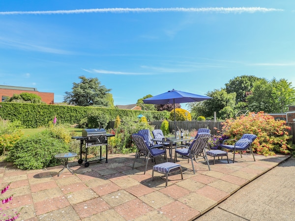 Broadway Cottage, Pet Friendly, With A Garden In Lincoln - Lincoln