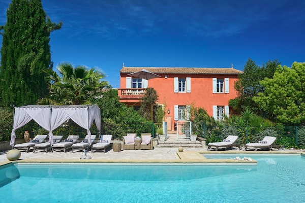 Family Country House In The Center Of Antibes, In Walking Distance To The Beach - Saint-Laurent-du-Var